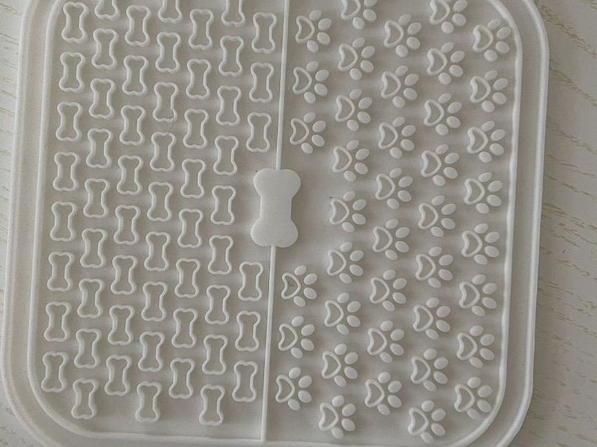 Лизательные коврики