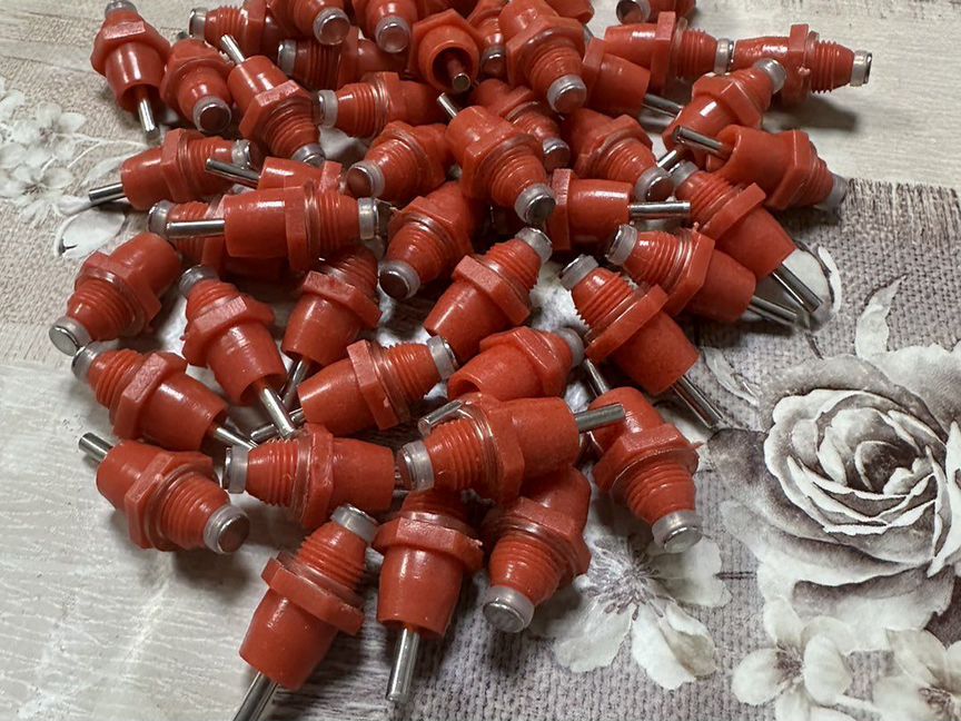 Поилки для кур