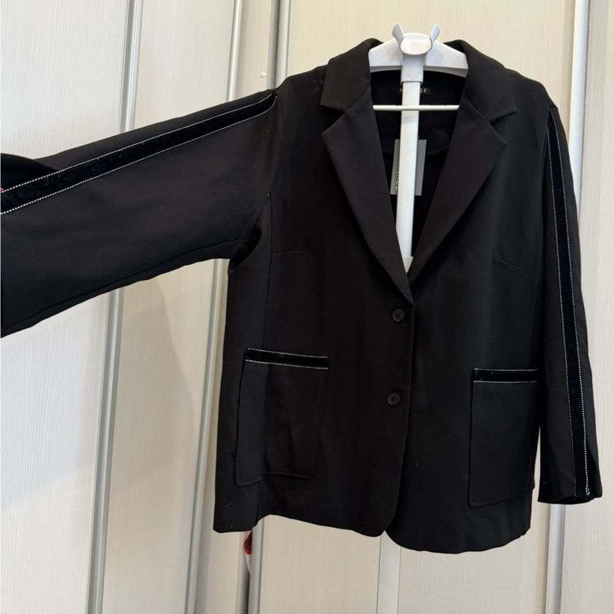 Новый жакет nominee