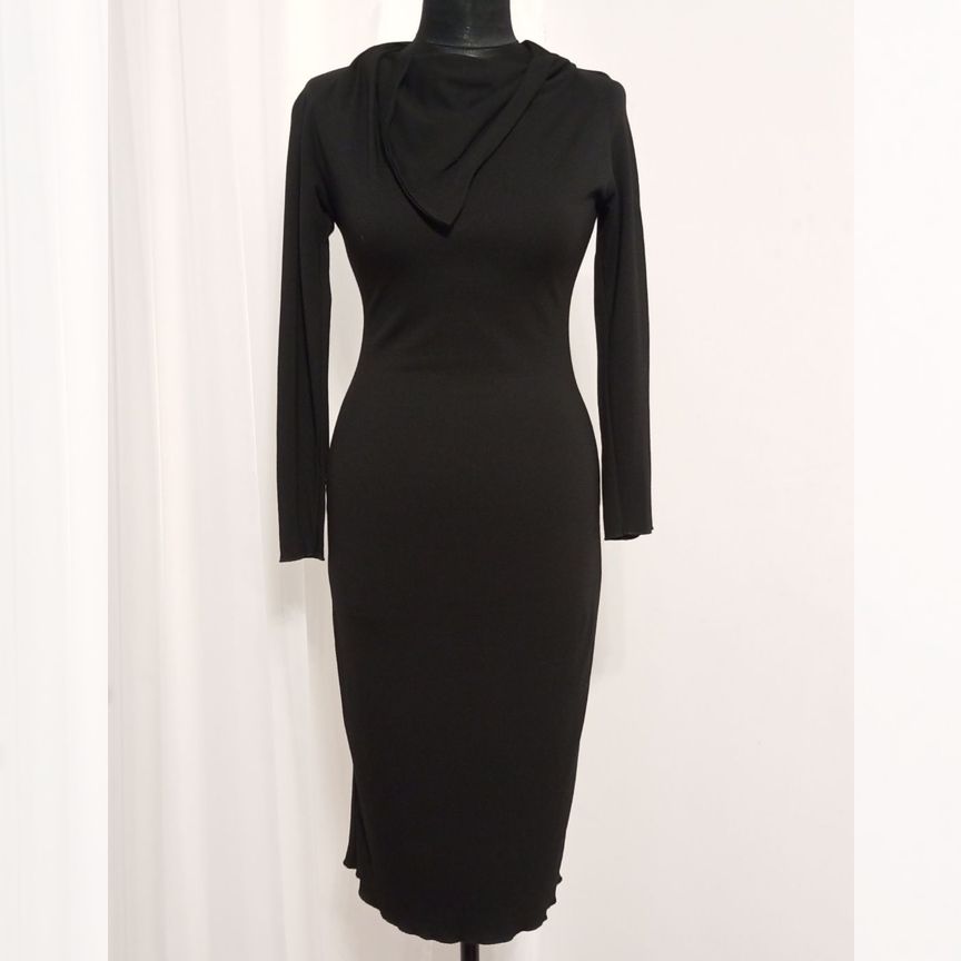 Новое длинное трикотажное платье Gucci Италия