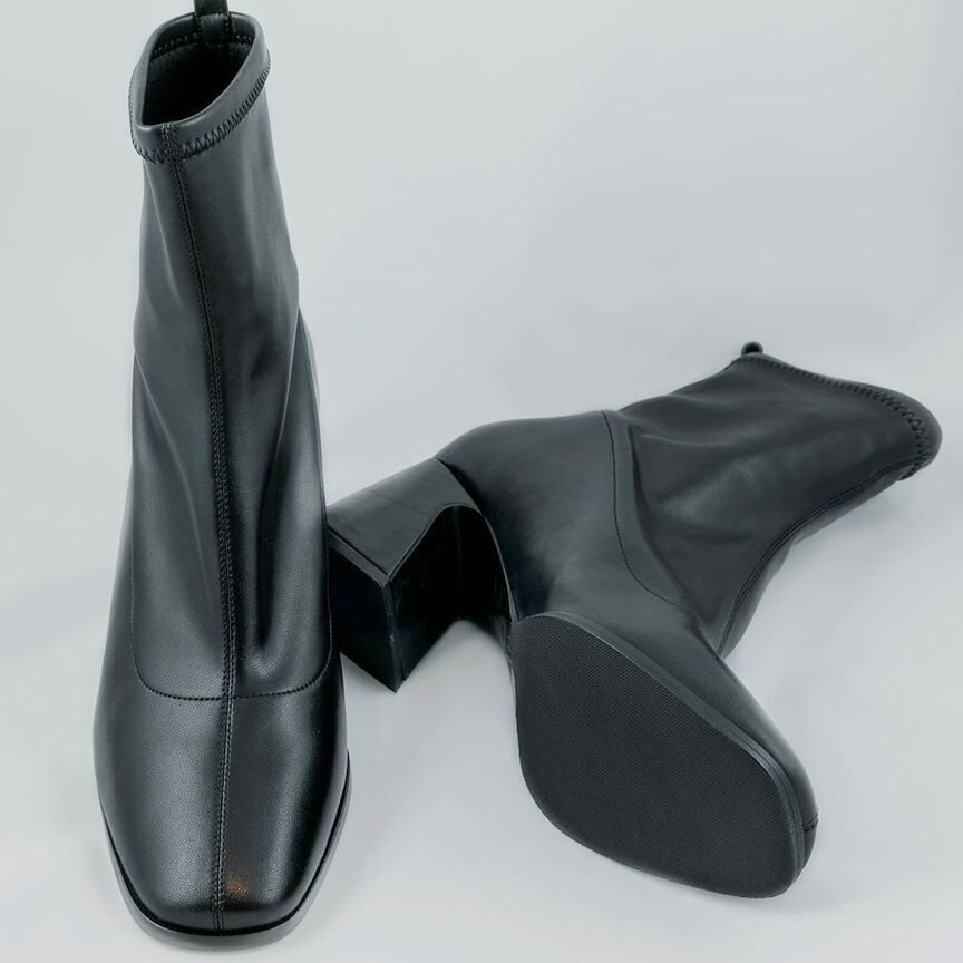 Ботинки женские 35 размер