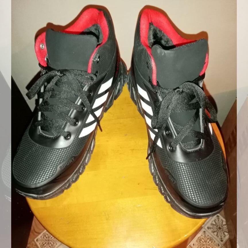 Мужские зимние кроссовки