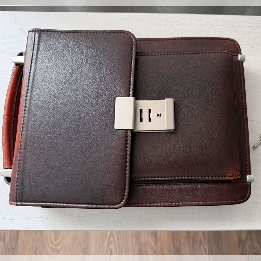 Мужская кожаная сумка ретро