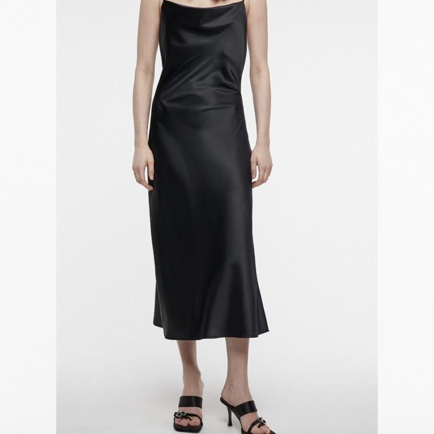 Атласное платье